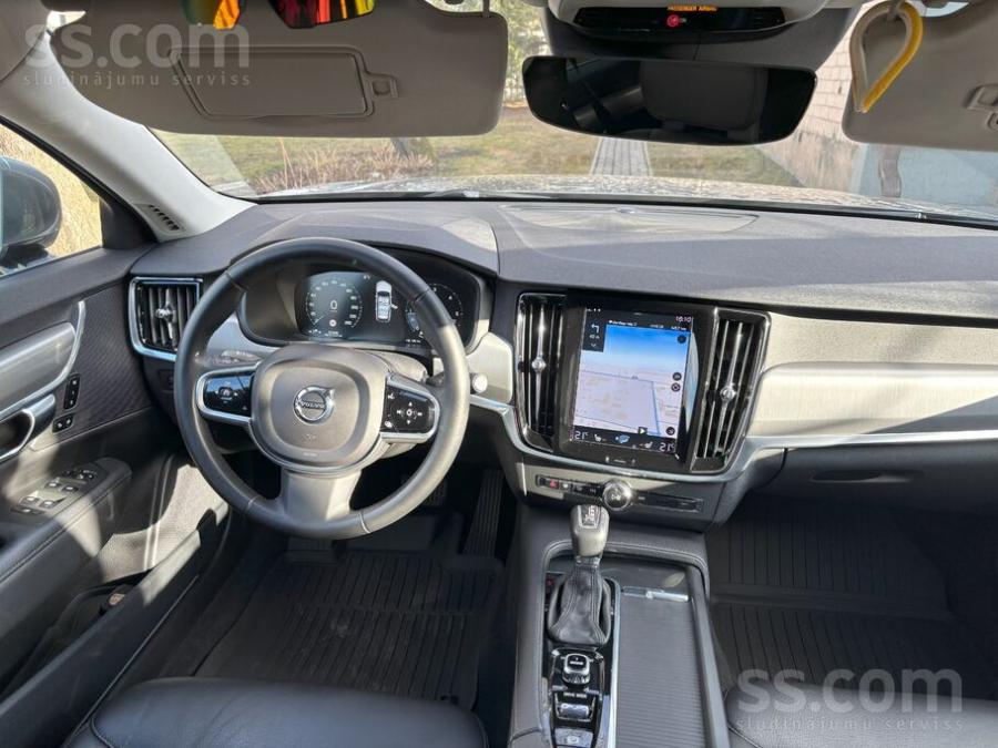 Pelēks Volvo V90 2016 Daugavpils, ar dzinēja tilpumu 2.00 L un nobraukumu 321 tūkst. km par 15480 €, foto 11 vietnē AUTOMOTO.COM.LV