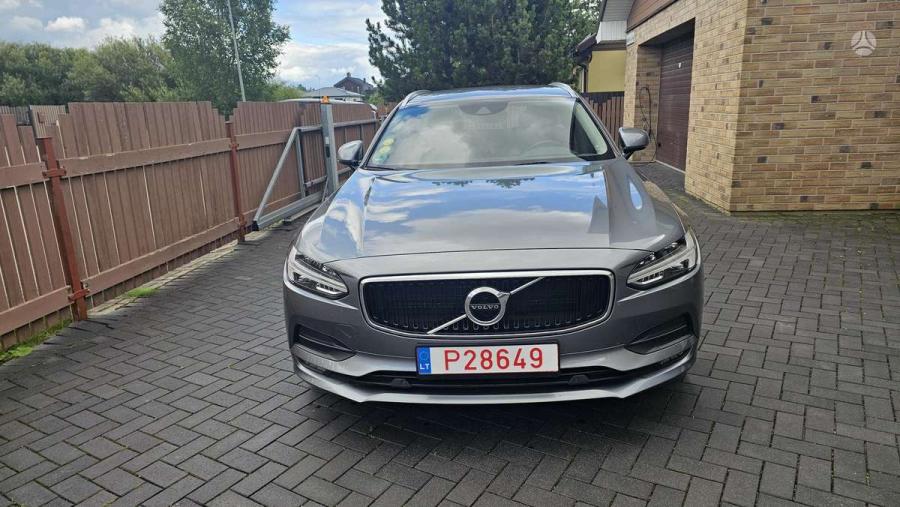 Grey Volvo V90 2016 in Panevezys, with an engine capacity of 2.00 L and mileage of 335 thousand km for 11500 €, photo 3 on AUTOMOTO.COM.LV
