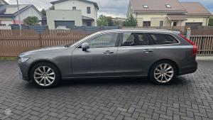 Grey Volvo V90 2016 in Panevezys, with an engine capacity of 2.00 L and mileage of 335 thousand km for 11500 €, photo 5 on AUTOMOTO.COM.LV