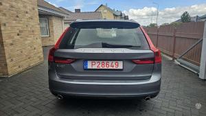 Grey Volvo V90 2016 in Panevezys, with an engine capacity of 2.00 L and mileage of 335 thousand km for 11500 €, photo 8 on AUTOMOTO.COM.LV