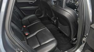 Grey Volvo V90 2016 in Panevezys, with an engine capacity of 2.00 L and mileage of 335 thousand km for 11500 €, photo 16 on AUTOMOTO.COM.LV