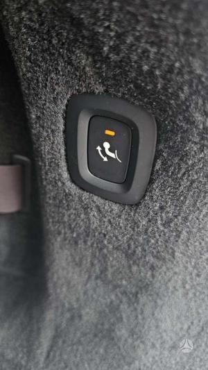 Grey Volvo V90 2016 in Panevezys, with an engine capacity of 2.00 L and mileage of 335 thousand km for 11500 €, photo 24 on AUTOMOTO.COM.LV