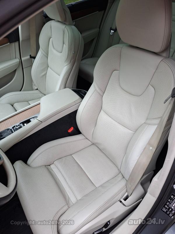 Grey Volvo V90 2016 in Parnu, with an engine capacity of 2.00 L and mileage of 189 thousand km for 17500 €, photo 5 on AUTOMOTO.COM.LV