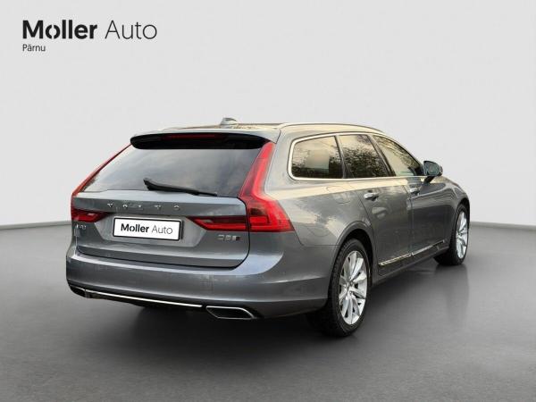 Pelēks Volvo V90 2016 Pērnava, ar dzinēja tilpumu 2.00 L un nobraukumu 181 tūkst. km par 20950 €, foto 3 vietnē AUTOMOTO.COM.LV