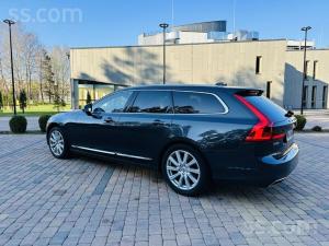 Grey Volvo V90 2017 in Riga, with an engine capacity of 2.00 L and mileage of 196 thousand km for 27500 €, photo 2 on AUTOMOTO.COM.LV