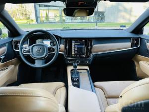 Grey Volvo V90 2017 in Riga, with an engine capacity of 2.00 L and mileage of 196 thousand km for 27500 €, photo 7 on AUTOMOTO.COM.LV