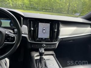 Grey Volvo V90 2017 in Liepaja, with an engine capacity of 2.00 L and mileage of 253 thousand km for 16550 €, photo 9 on AUTOMOTO.COM.LV