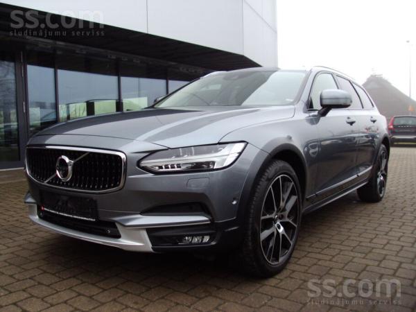 Grey Volvo V90 2017 in Riga, with an engine capacity of 2.00 L and mileage of 225 thousand km for 22500 €, photo 1 on AUTOMOTO.COM.LV