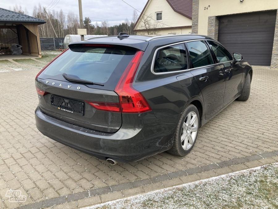 Grey Volvo V90 2017 in Vilnius, with an engine capacity of 2.00 L and mileage of 274 thousand km for 14200 €, photo 4 on AUTOMOTO.COM.LV