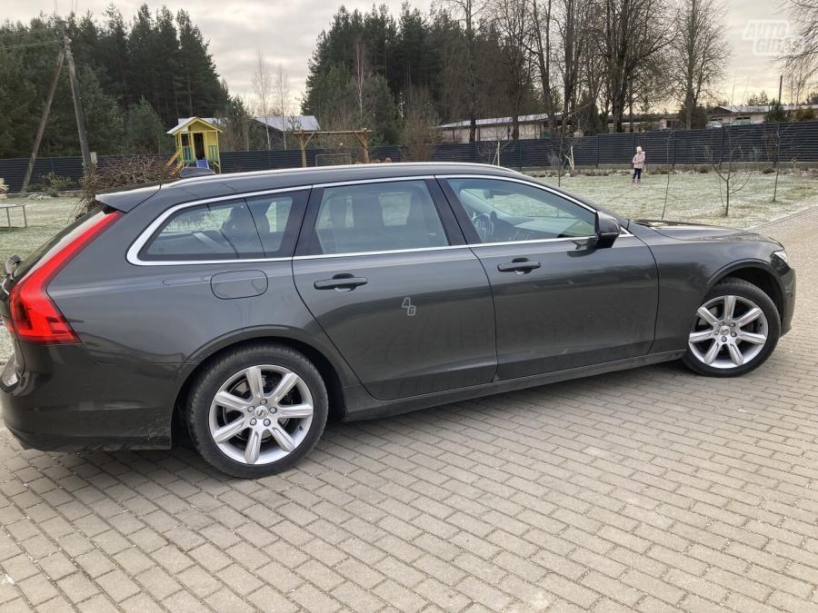 Grey Volvo V90 2017 in Vilnius, with an engine capacity of 2.00 L and mileage of 274 thousand km for 14200 €, photo 8 on AUTOMOTO.COM.LV