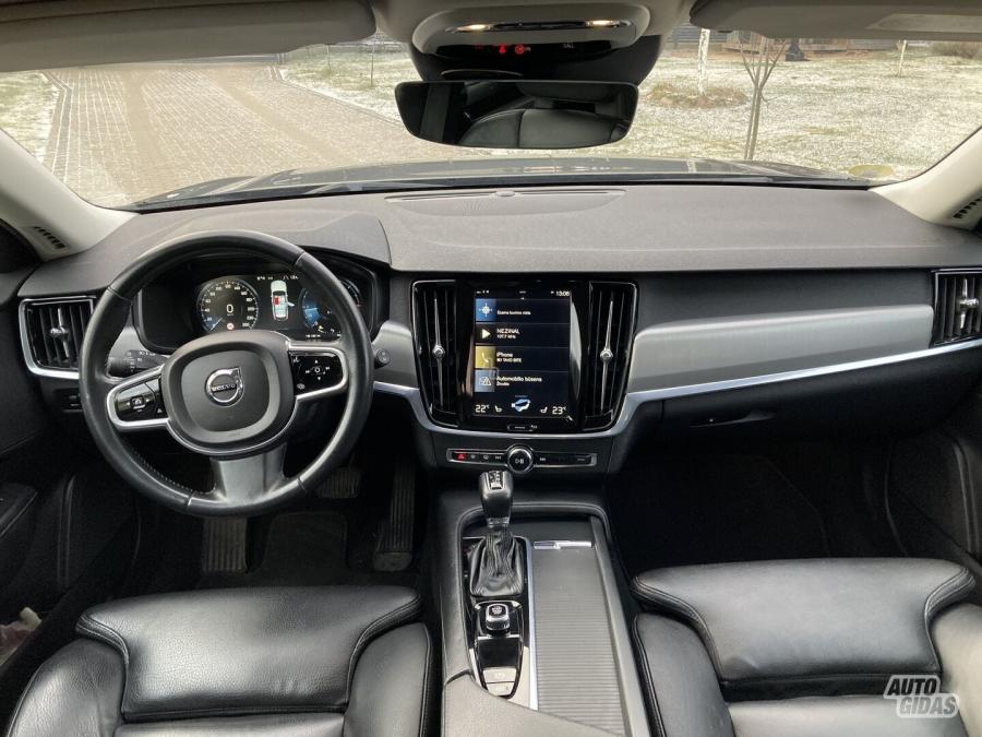 Grey Volvo V90 2017 in Vilnius, with an engine capacity of 2.00 L and mileage of 274 thousand km for 14200 €, photo 13 on AUTOMOTO.COM.LV
