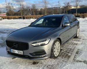 Grey Volvo V90 2017 in Riga, with an engine capacity of 2.00 L and mileage of 234 thousand km for 14400 €, photo 2 on AUTOMOTO.COM.LV