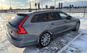 Grey Volvo V90 2017 in Riga, with an engine capacity of 2.00 L and mileage of 234 thousand km for 14400 €, photo 5 on AUTOMOTO.COM.LV