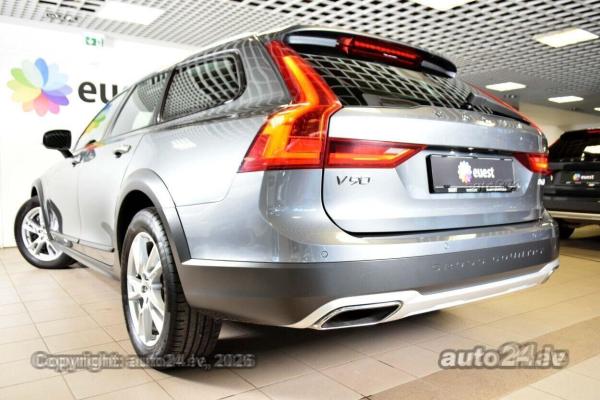 Pelēks Volvo V90 2017 Tallina, ar dzinēja tilpumu 2.00 L un nobraukumu 163 tūkst. km par 22990 €, foto 3 vietnē AUTOMOTO.COM.LV