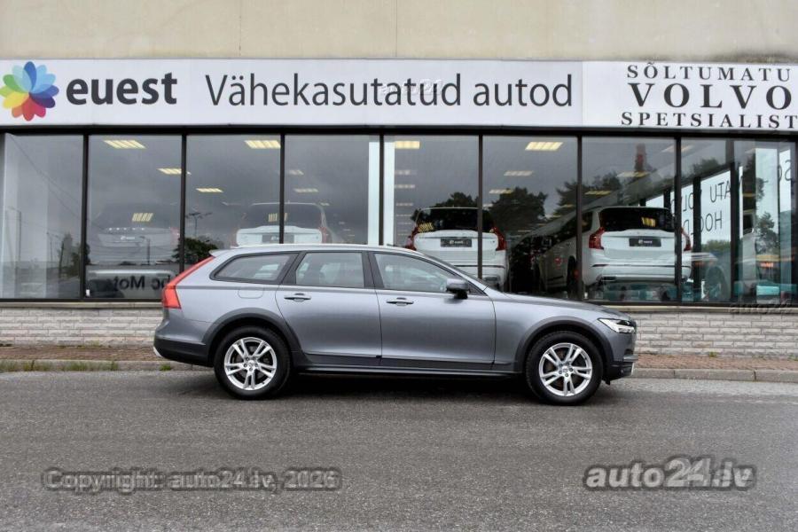 Pelēks Volvo V90 2017 Tallina, ar dzinēja tilpumu 2.00 L un nobraukumu 163 tūkst. km par 22990 €, foto 6 vietnē AUTOMOTO.COM.LV