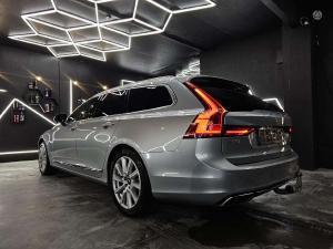 Grey Volvo V90 2017 in Mazeikiai, with an engine capacity of 2.00 L and mileage of 254 thousand km for 14950 €, photo 4 on AUTOMOTO.COM.LV