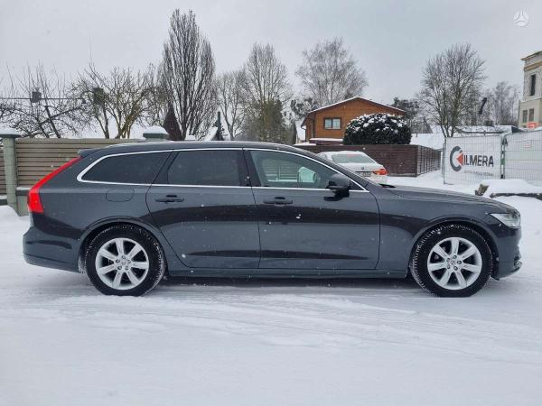 Pelēks Volvo V90 2017 Prienai, ar dzinēja tilpumu 2.00 L un nobraukumu 203 tūkst. km par 13999 €, foto 4 vietnē AUTOMOTO.COM.LV