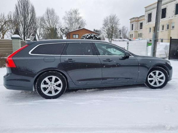 Pelēks Volvo V90 2017 Prienai, ar dzinēja tilpumu 2.00 L un nobraukumu 203 tūkst. km par 13999 €, foto 5 vietnē AUTOMOTO.COM.LV