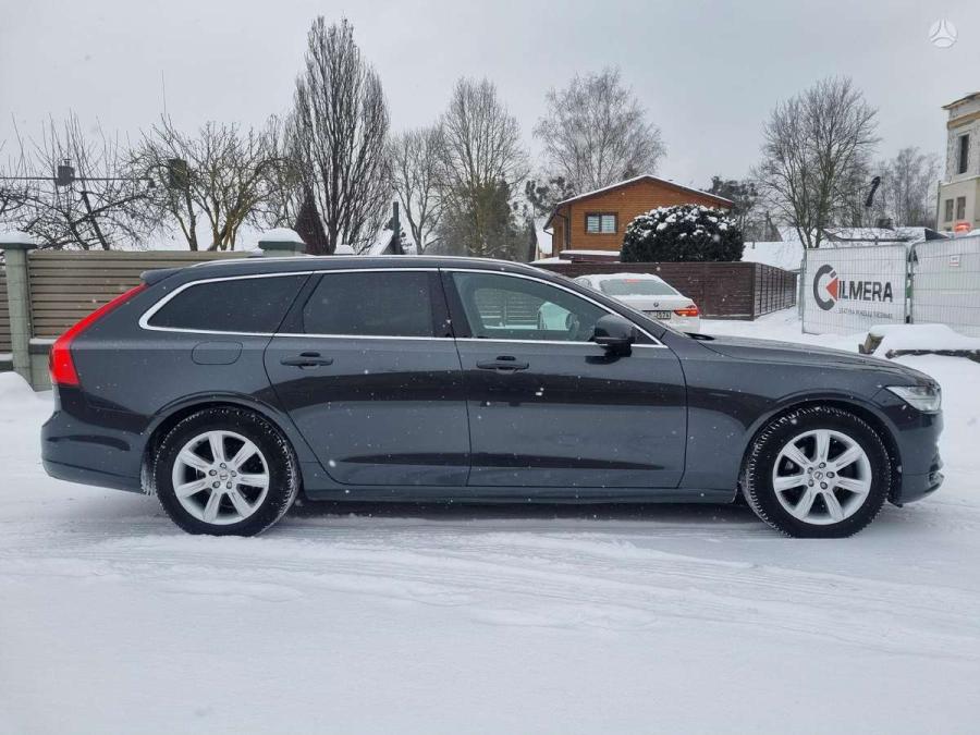 Pelēks Volvo V90 2017 Prienai, ar dzinēja tilpumu 2.00 L un nobraukumu 203 tūkst. km par 13999 €, foto 4 vietnē AUTOMOTO.COM.LV
