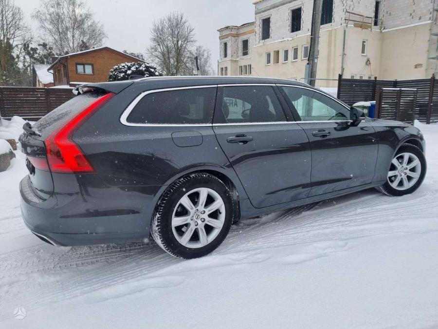 Pelēks Volvo V90 2017 Prienai, ar dzinēja tilpumu 2.00 L un nobraukumu 203 tūkst. km par 13999 €, foto 6 vietnē AUTOMOTO.COM.LV