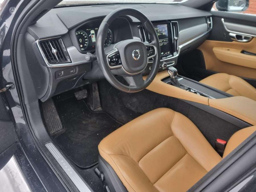 Pelēks Volvo V90 2017 Prienai, ar dzinēja tilpumu 2.00 L un nobraukumu 203 tūkst. km par 13999 €, foto 17 vietnē AUTOMOTO.COM.LV