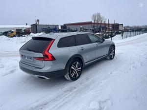 Grey Volvo V90 2017 in Taurage, with an engine capacity of 2.00 L and mileage of 240 thousand km for 18850 €, photo 8 on AUTOMOTO.COM.LV