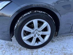 Pelēks Volvo V90 2017 Alīta, ar dzinēja tilpumu 2.00 L un nobraukumu 219 tūkst. km par 12950 €, foto 21 vietnē AUTOMOTO.COM.LV