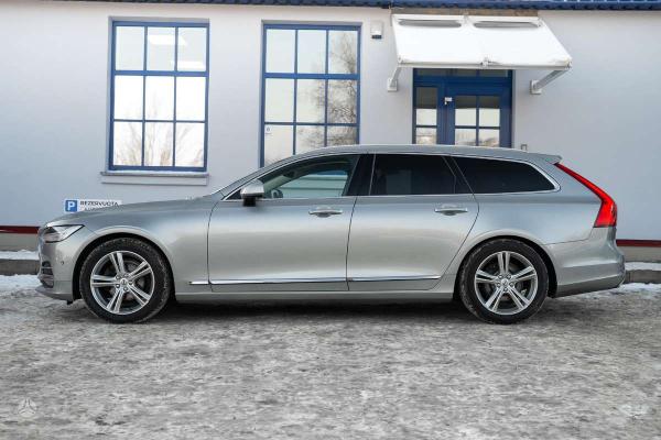 Pelēks Volvo V90 2017 Viļņa, ar dzinēja tilpumu 1.97 L un nobraukumu 326 tūkst. km par 14900 €, foto 2 vietnē AUTOMOTO.COM.LV