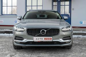 Grey Volvo V90 2017 in Vilnius, with an engine capacity of 1.97 L and mileage of 326 thousand km for 14900 €, photo 5 on AUTOMOTO.COM.LV
