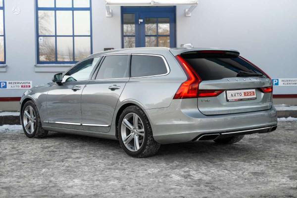 Pelēks Volvo V90 2017 Viļņa, ar dzinēja tilpumu 1.97 L un nobraukumu 326 tūkst. km par 14900 €, foto 6 vietnē AUTOMOTO.COM.LV