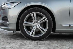 Grey Volvo V90 2017 in Vilnius, with an engine capacity of 1.97 L and mileage of 326 thousand km for 14900 €, photo 16 on AUTOMOTO.COM.LV