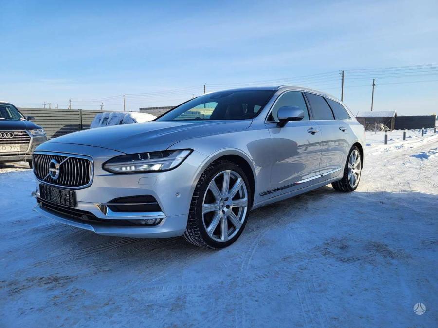 Grey Volvo V90 2017 in Vilnius, with an engine capacity of 2.00 L and mileage of 289 thousand km for 15999 €, photo 1 on AUTOMOTO.COM.LV