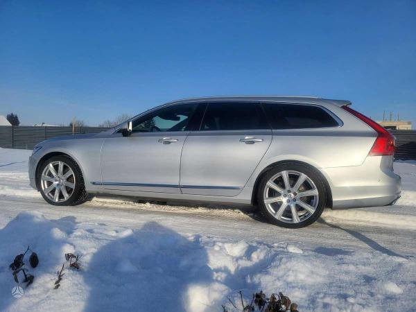 Grey Volvo V90 2017 in Vilnius, with an engine capacity of 2.00 L and mileage of 289 thousand km for 15999 €, photo 7 on AUTOMOTO.COM.LV