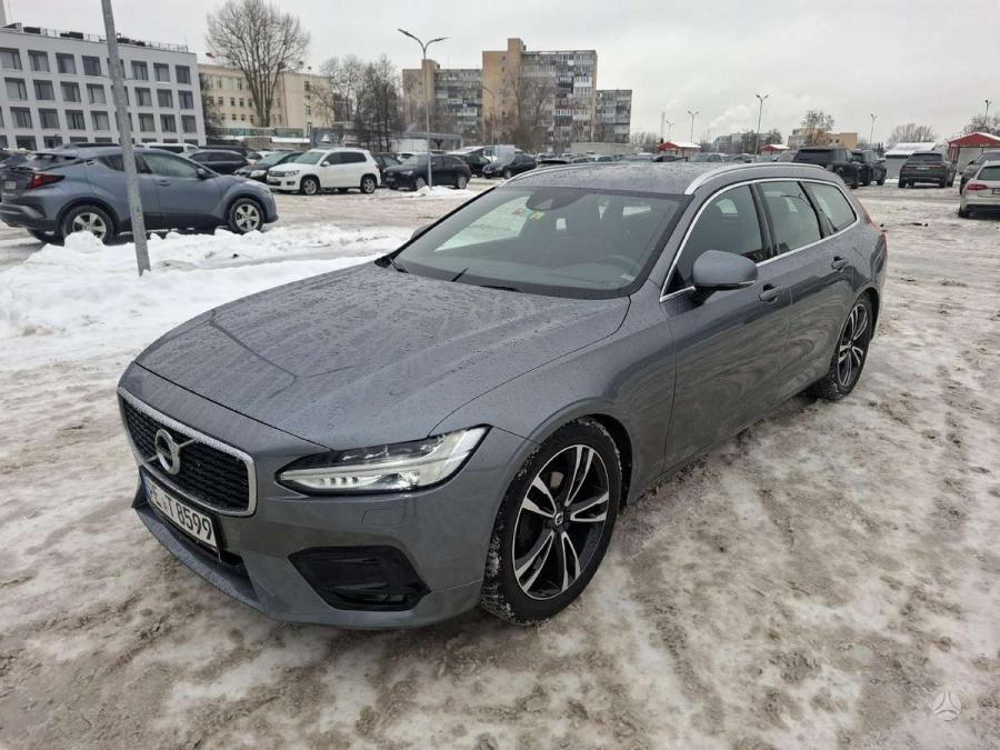 Grey Volvo V90 2017 in Vilnius, with an engine capacity of 2.00 L and mileage of 268 thousand km for 12300 €, photo 1 on AUTOMOTO.COM.LV