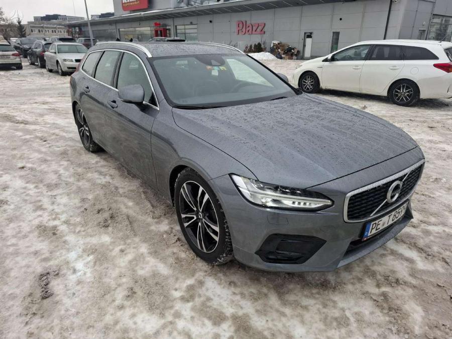 Grey Volvo V90 2017 in Vilnius, with an engine capacity of 2.00 L and mileage of 268 thousand km for 12300 €, photo 3 on AUTOMOTO.COM.LV