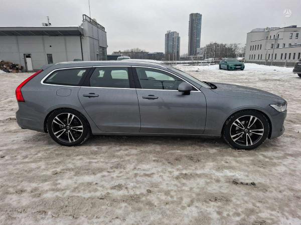 Pelēks Volvo V90 2017 Viļņa, ar dzinēja tilpumu 2.00 L un nobraukumu 268 tūkst. km par 12300 €, foto 4 vietnē AUTOMOTO.COM.LV