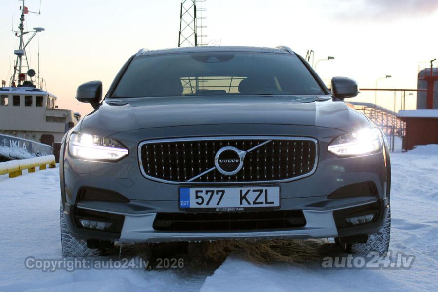 Pelēks Volvo V90 2017 Tallina, ar dzinēja tilpumu 2.00 L un nobraukumu 300 tūkst. km par 16999 €, foto 2 vietnē AUTOMOTO.COM.LV