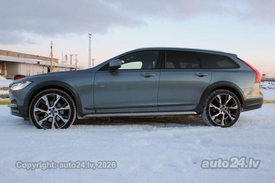 Pelēks Volvo V90 2017 Tallina, ar dzinēja tilpumu 2.00 L un nobraukumu 300 tūkst. km par 16999 €, foto 3 vietnē AUTOMOTO.COM.LV