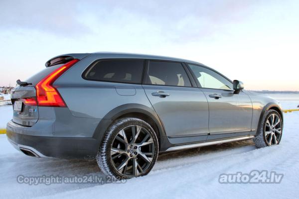 Pelēks Volvo V90 2017 Tallina, ar dzinēja tilpumu 2.00 L un nobraukumu 300 tūkst. km par 16999 €, foto 7 vietnē AUTOMOTO.COM.LV