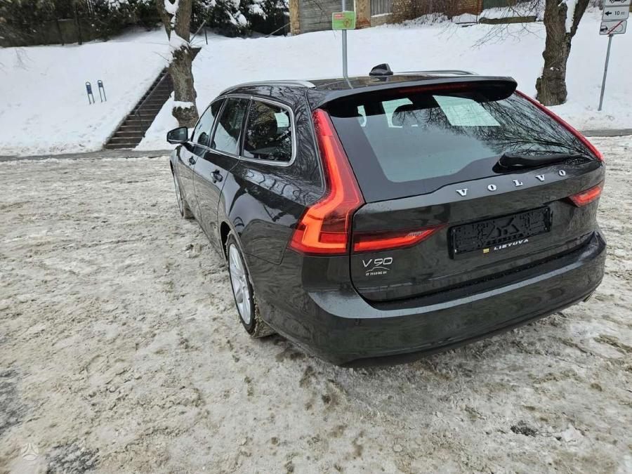 Grey Volvo V90 2017 in Vilnius, with an engine capacity of 2.00 L and mileage of 276 thousand km for 14200 €, photo 9 on AUTOMOTO.COM.LV
