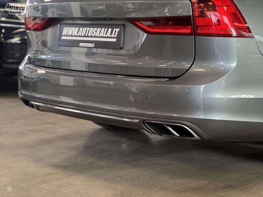 Pelēks Volvo V90 2017 Klaipėda, ar dzinēja tilpumu 2.00 L un nobraukumu 238 tūkst. km par 18650 €, foto 26 vietnē AUTOMOTO.COM.LV