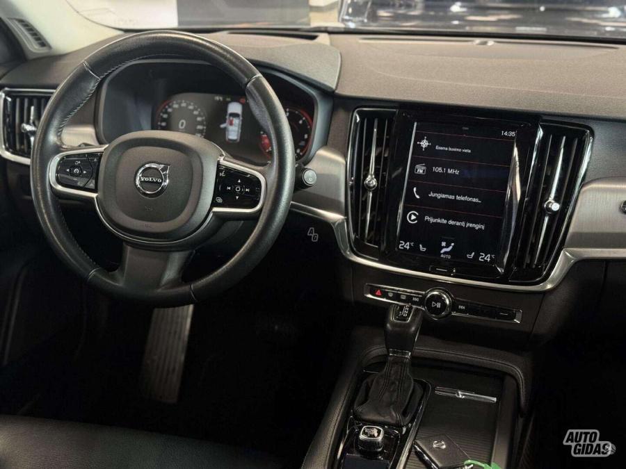 Pelēks Volvo V90 2017 Klaipėda, ar dzinēja tilpumu 2.00 L un nobraukumu 238 tūkst. km par 18650 €, foto 2 vietnē AUTOMOTO.COM.LV
