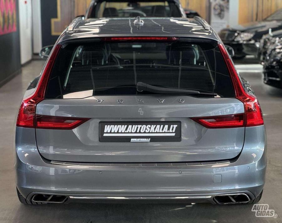 Pelēks Volvo V90 2017 Klaipėda, ar dzinēja tilpumu 2.00 L un nobraukumu 238 tūkst. km par 18650 €, foto 33 vietnē AUTOMOTO.COM.LV