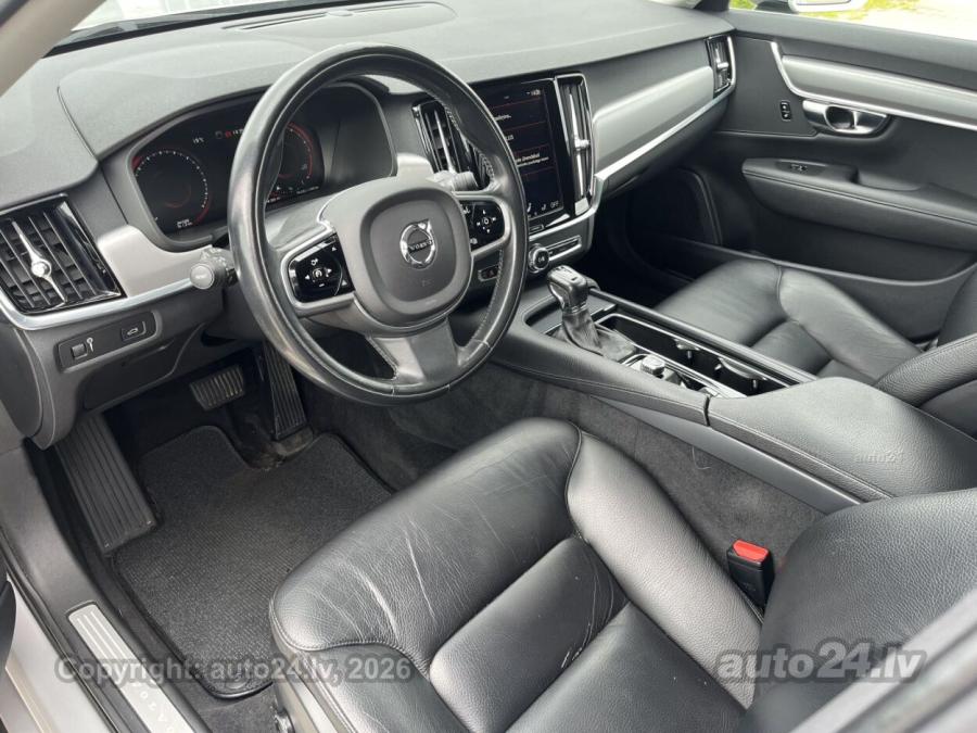 Grey Volvo V90 2017 in Tallinn, with an engine capacity of 2.00 L and mileage of 256 thousand km for 17990 €, photo 11 on AUTOMOTO.COM.LV