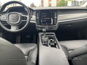 Grey Volvo V90 2017 in Tallinn, with an engine capacity of 2.00 L and mileage of 256 thousand km for 17990 €, photo 16 on AUTOMOTO.COM.LV