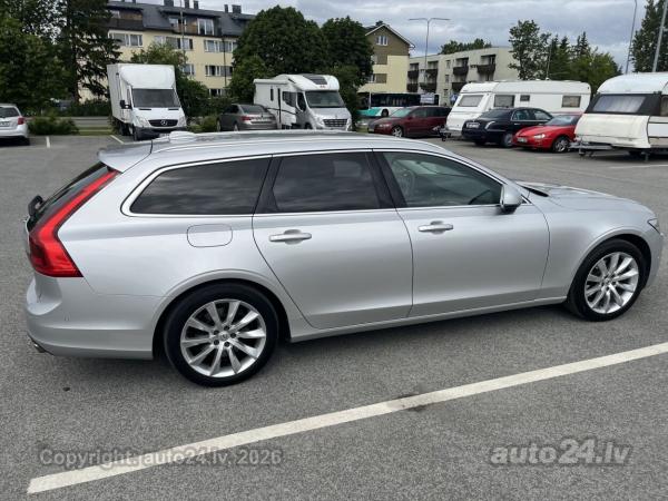 Pelēks Volvo V90 2017 Tallina, ar dzinēja tilpumu 2.00 L un nobraukumu 256 tūkst. km par 17990 €, foto 5 vietnē AUTOMOTO.COM.LV
