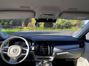 Grey Volvo V90 2017 in Tartu, with an engine capacity of 2.00 L and mileage of 259 thousand km for 16500 €, photo 9 on AUTOMOTO.COM.LV