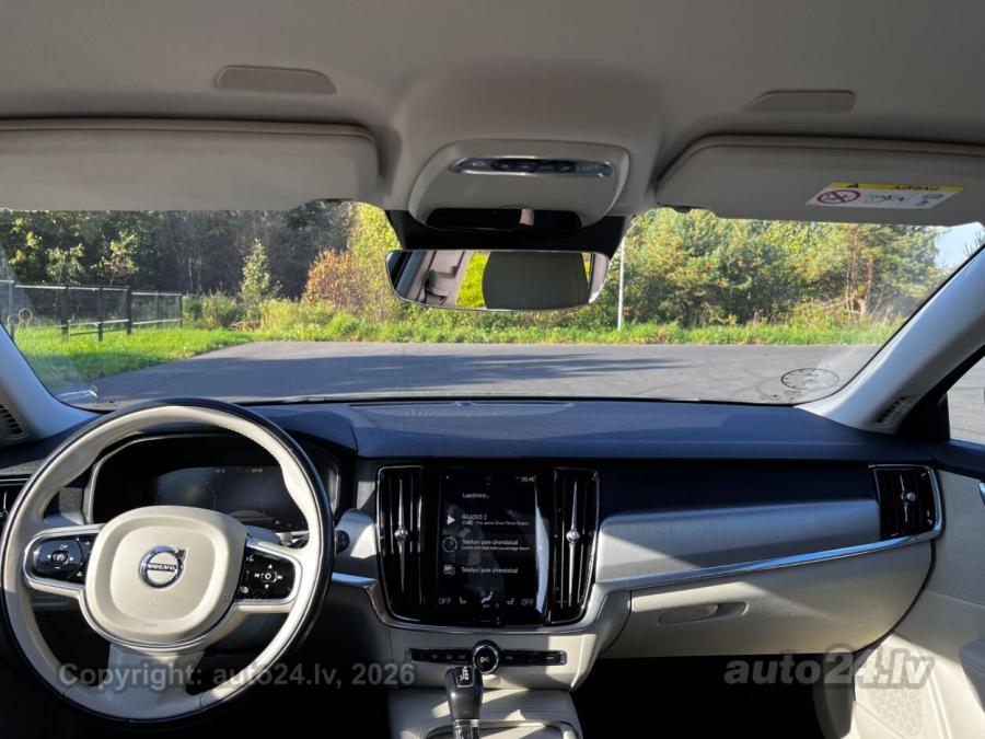 Grey Volvo V90 2017 in Tartu, with an engine capacity of 2.00 L and mileage of 259 thousand km for 16500 €, photo 9 on AUTOMOTO.COM.LV
