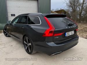 Grey Volvo V90 2017 in Viljandi, with an engine capacity of 2.00 L and mileage of 307 thousand km for 17490 €, photo 2 on AUTOMOTO.COM.LV
