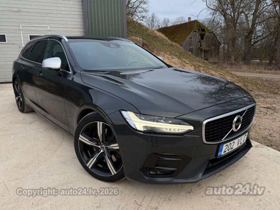 Grey Volvo V90 2017 in Viljandi, with an engine capacity of 2.00 L and mileage of 307 thousand km for 17490 €, photo 3 on AUTOMOTO.COM.LV